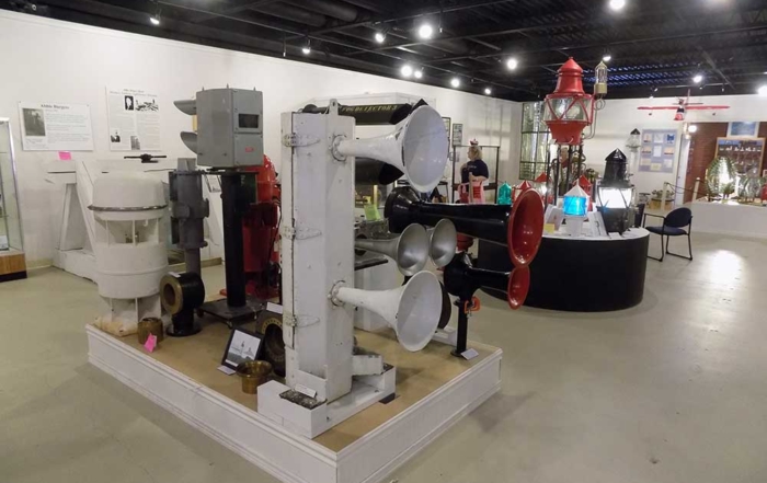 Exhibits - Maine Lighthouse Museum